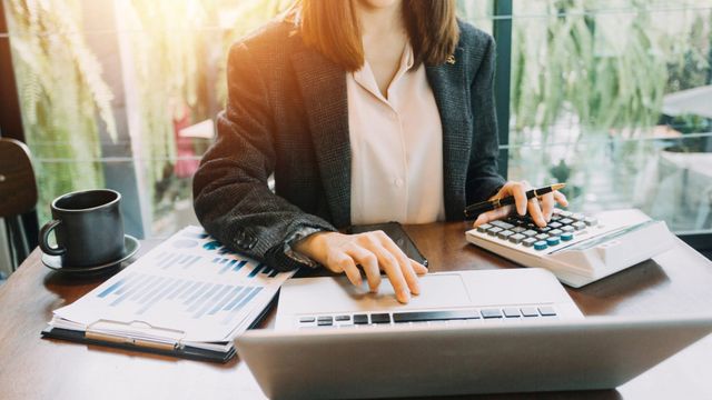 Restaurant Balance Sheet: Guide, Template & Key Examples